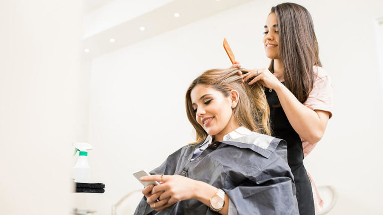 Como é o atendimento no seu salão de beleza? - Bulbo Raiz